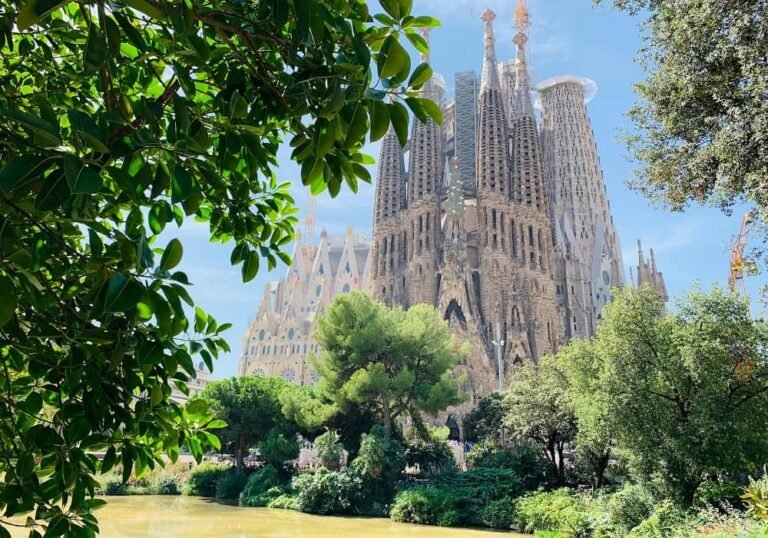Top 17 Famous Tourist Attractions: Landmarks of the World | World ...