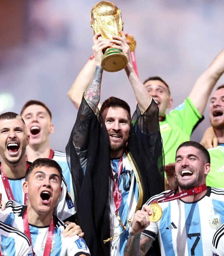 Top 25 Most Famous Persons in the World (Updated 2026)